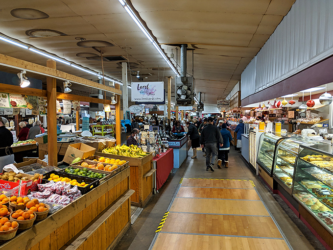 Step inside a wonderland of finds! Roots Market's indoor section offers everything from fresh produce to fascinating collectibles.