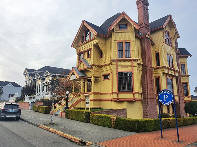 The Ingomar Club's sunshine-yellow Victorian façade could make even the most jaded traveler stop and stare. Gingerbread trim never looked so appetizing.