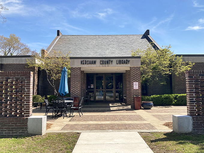 The Kershaw County Library proves that good design isn't just for big cities – those brick patterns and welcoming entrance say "come in and stay awhile."