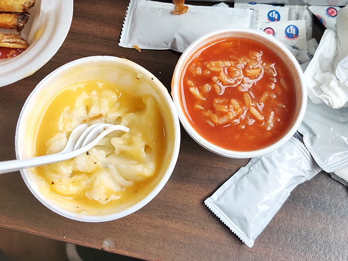 Mashed potatoes crowned with gravy and hot sauce nearby – the supporting actors in Barberton's chicken drama deserve their own standing ovation.