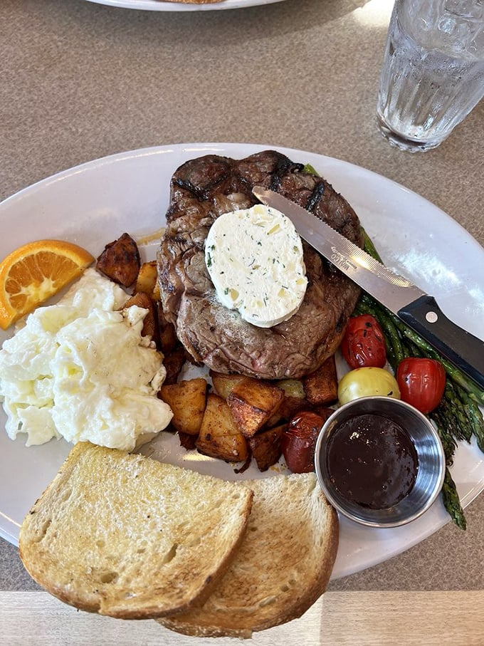 When breakfast goes bold – a perfectly cooked ribeye with all the fixings. Who says steak is just for dinner?