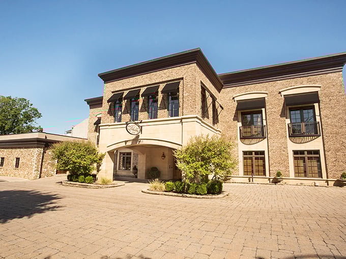 The Bleckley Inn brings boutique luxury to small-town prices. This is where "treating yourself" doesn't require a conversation with your financial advisor first.
