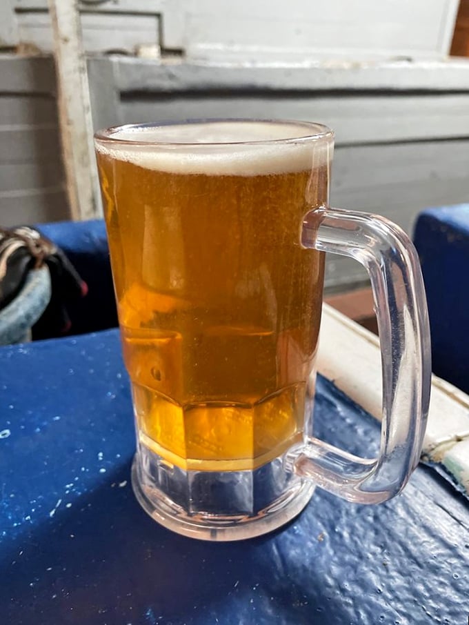 Beer so perfectly poured it deserves its own portrait. The ideal companion for seafood—unpretentious, refreshing, and always ready for another round.
