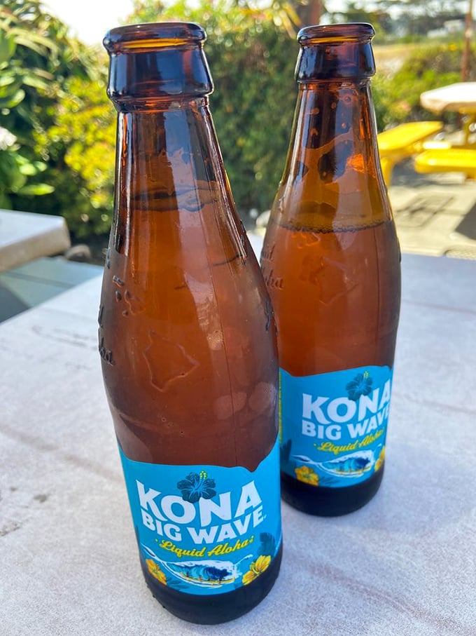 Kona Big Wave beer – because great fish deserves an equally impressive liquid companion for the journey.