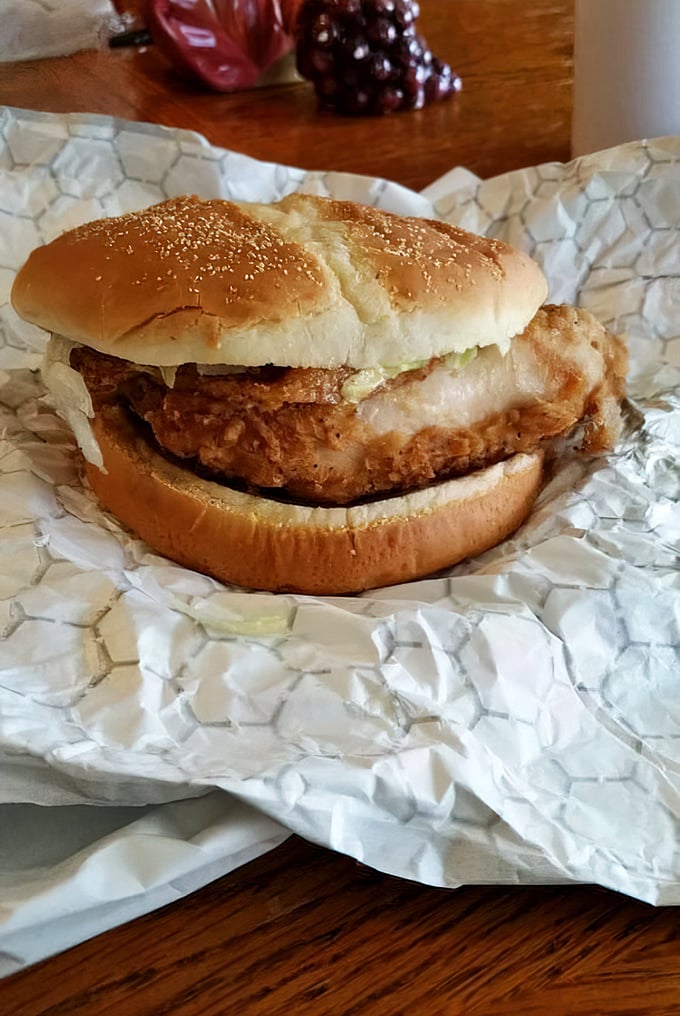 The chicken sandwich that doesn't need social media hype – it's been quietly changing lives in Leesburg for years.