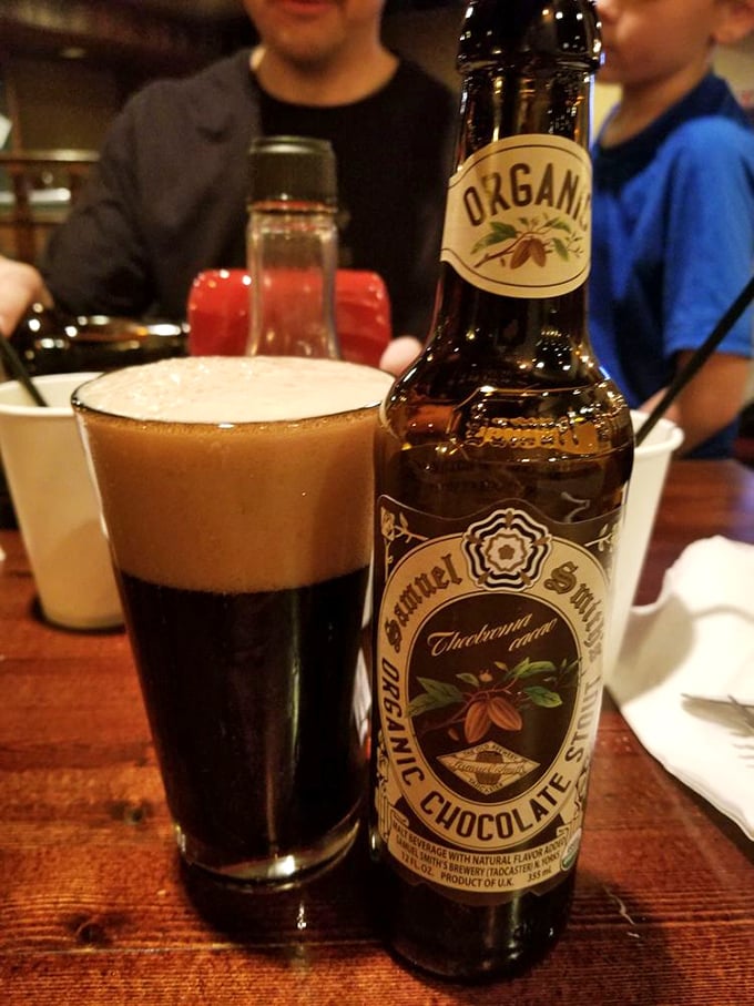 Samuel Smith's Organic Chocolate Stout – where dessert meets beer. This velvety concoction makes you wonder why you ever settled for ordinary brews.