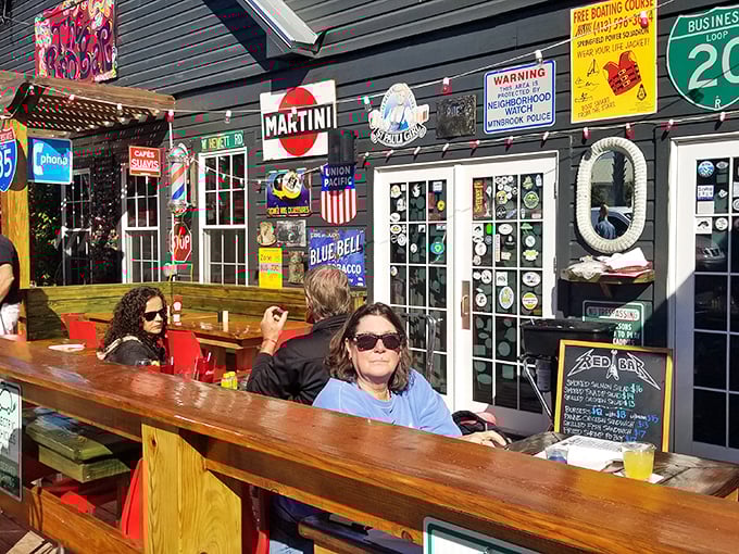 The outdoor seating area – where strangers become friends over cold drinks and the shared anticipation of seafood excellence.