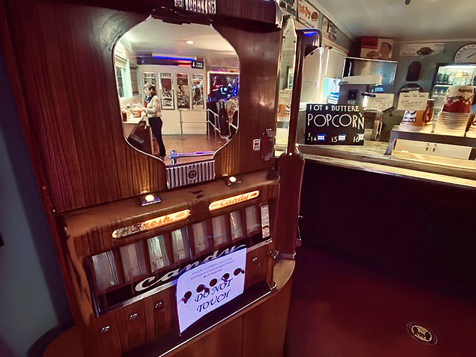This isn't just a vintage popcorn machine; it's a time capsule with butter—serving up memories alongside perfectly popped kernels. 