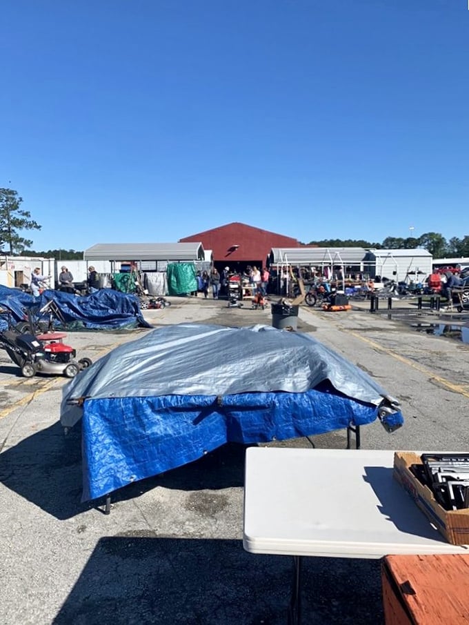 Pecan Park's outdoor vendor spaces – where Jacksonville's best deals bask in the Florida sunshine.