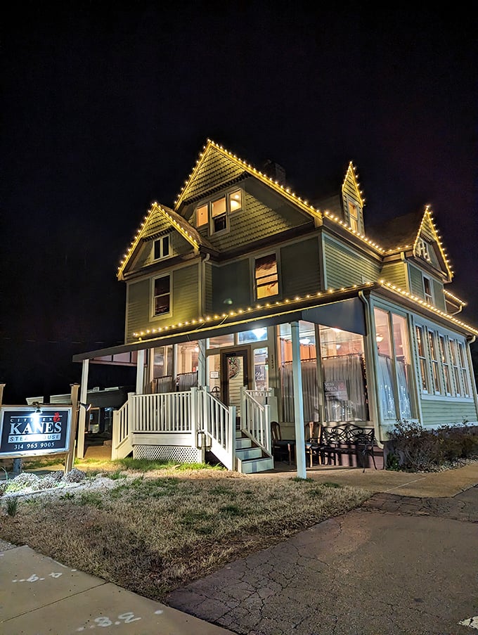When night falls, Citizen Kane's lights up like a beacon for steak lovers. Those twinkling lights promise meaty magic inside.