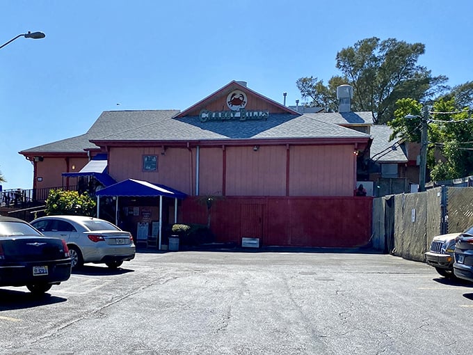 The no-nonsense exterior houses seafood that doesn't need fancy trappings. This is fish that stands on its own merits, no ocean view required.