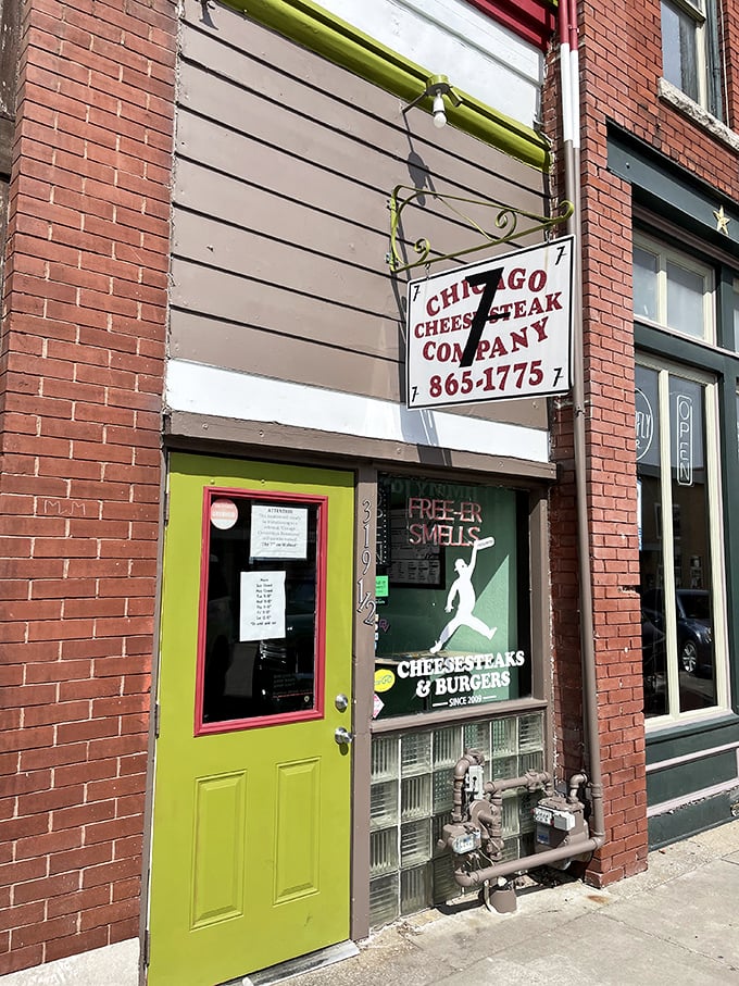 That hanging sign for "Chicago Cheesesteak Company" promises Midwest magic in sandwich form – and The 7th on Walnut delivers.