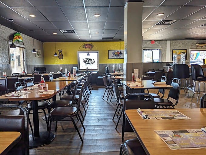 The dining room—where strangers become friends and diets go to die happily. Simple tables that have witnessed countless "mmms" and "you've got to try this."