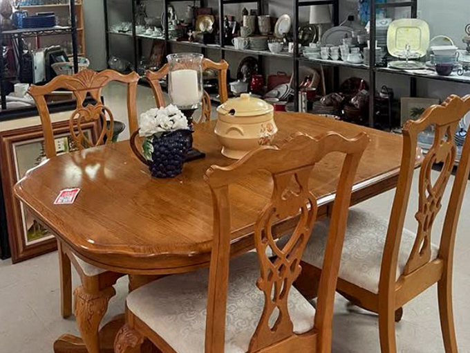 This dining set isn't just furniture—it's waiting for its next chapter of family dinners, homework sessions, and late-night heart-to-hearts.