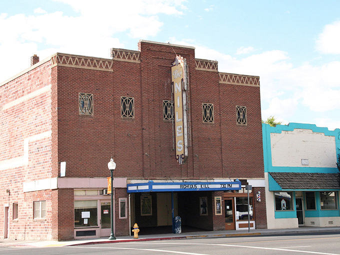 The Niles Theater's art deco façade promises movie magic without the big city prices. No $15 popcorn in this establishment!