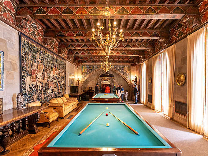 Even leisure was luxurious here, with billiard tables set beneath hand-painted ceilings and museum-worthy tapestries. Game night, but make it extravagant.