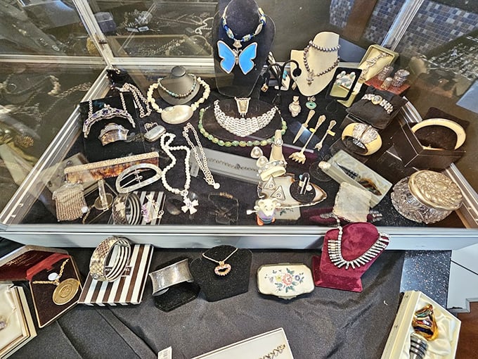 Treasure chests aren't buried underground anymore—they're displayed right here with turquoise, pearls, and memories waiting to be worn again.