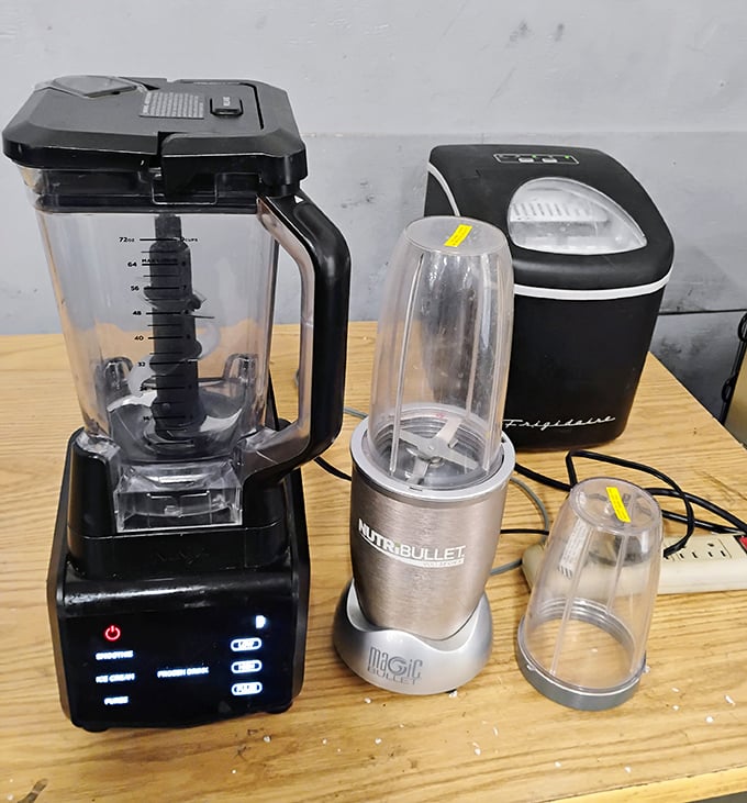 Kitchen gadget graveyard or culinary resurrection? These appliances are ready for their second act in someone's smoothie-making adventures.