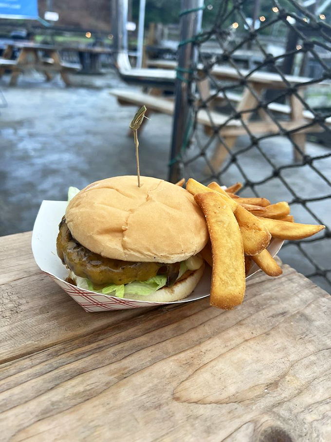 A cheeseburger that proves Sea Pal Cove isn't just a one-trick pony—this land-based option holds its own against its seafaring menu mates.