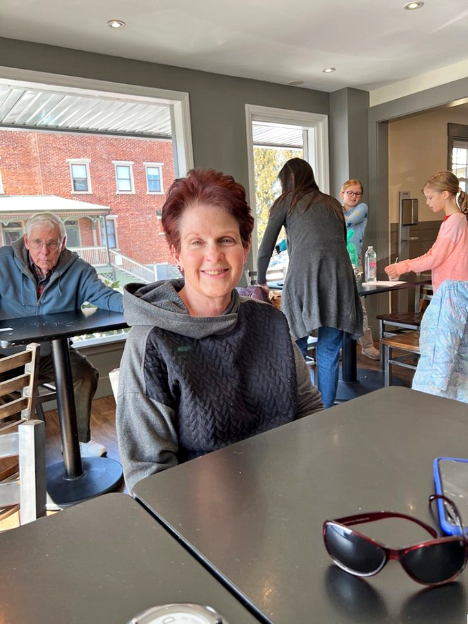 The dining area buzzes with conversation and comfort – the kind of place where strangers become temporary neighbors over plates of excellent food.