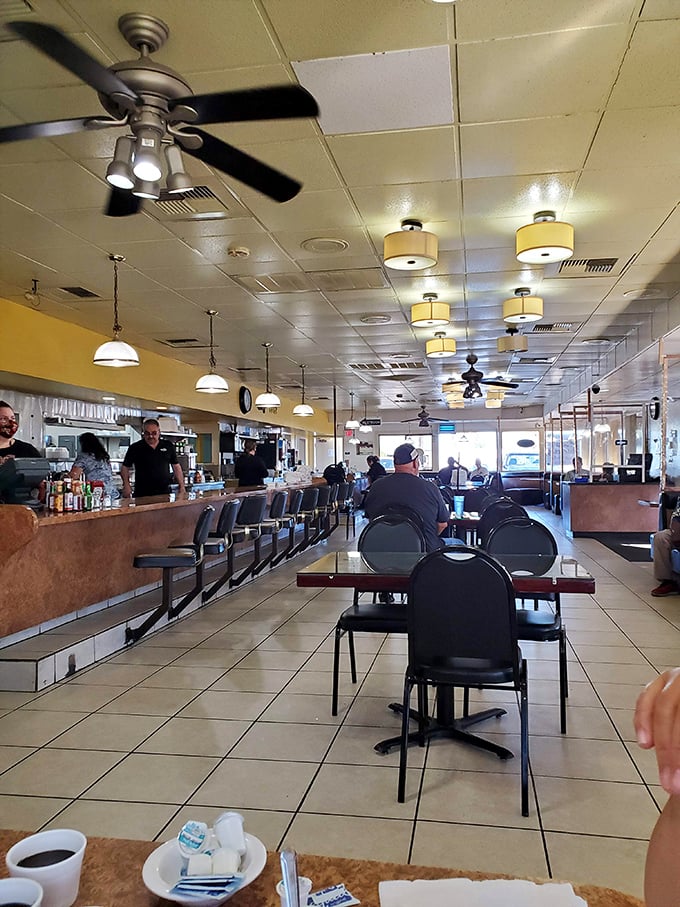 The dining area hums with the satisfied murmurs of patrons who understand that breakfast isn't just a meal—it's a cultural institution worth getting up for.