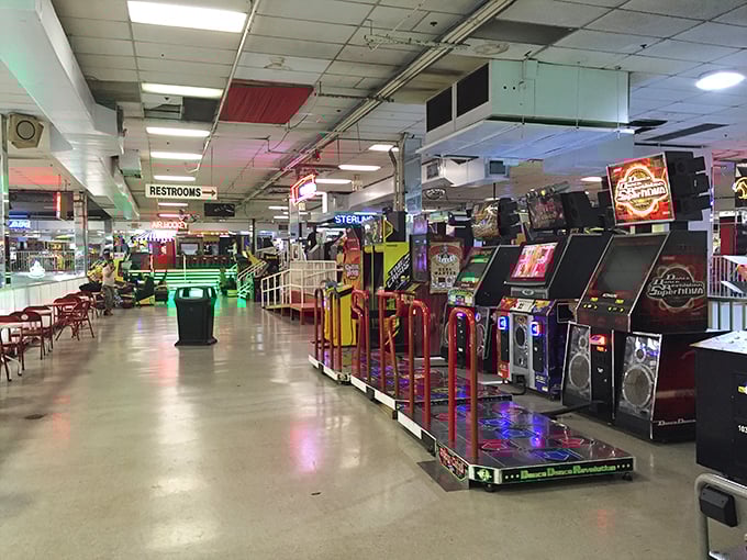 Fort Lauderdale Swap Shop – part drive-in theater, part bargain hunter's dream, all Florida entertainment!