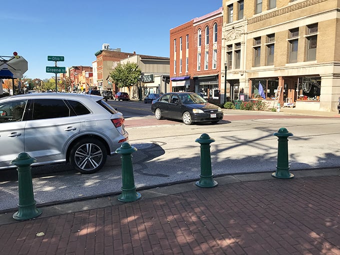 Marietta: Historic brick buildings line the streets of Ohio's oldest city. They've seen two centuries of shoppers, and they're still standing strong!