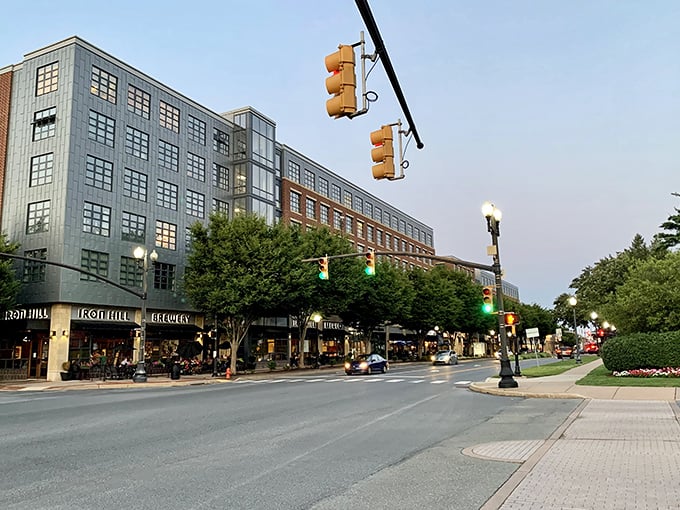 Lancaster's main street is bustling, with inviting shops and restaurants ready for an evening of enjoyment. Plenty of good eats await!