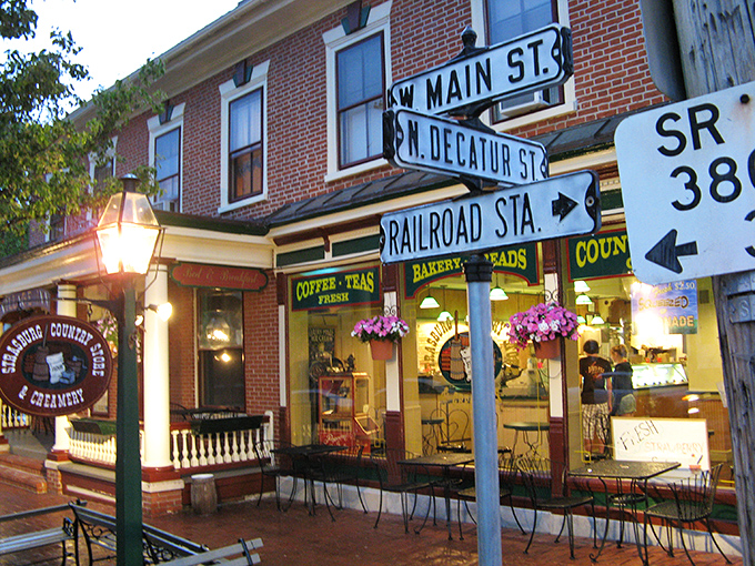 Strasburg's corner café invites you to sit awhile and watch the world go by at a refreshingly unhurried small-town pace.