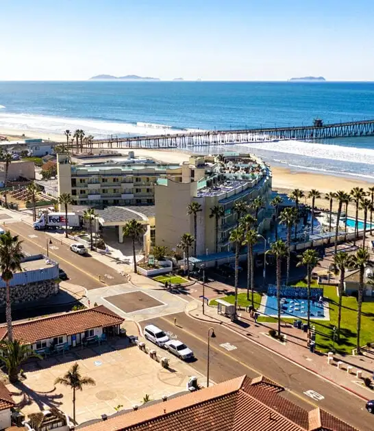 california dreamy seaside towns ftr