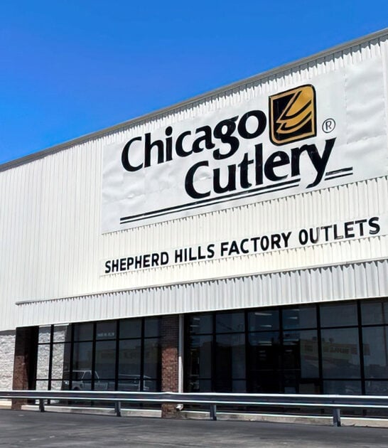 huge outlet mall missouri ftr