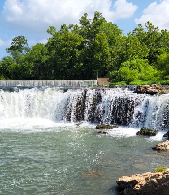 picture perfect waterfall missouri ftr