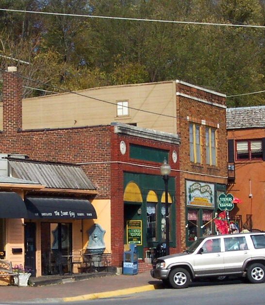 town picture perfect missouri ftr