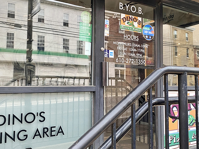 Sometimes the best treasures come in the humblest packages – Dino's proves that theory deliciously right.