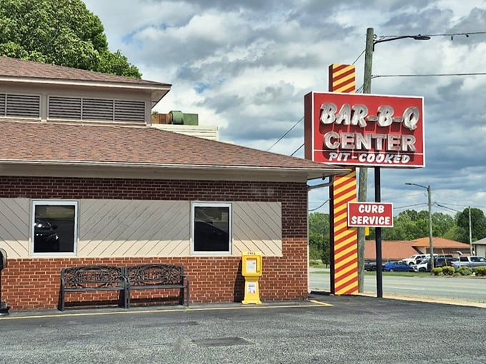The unassuming brick exterior of The Barbecue Center stands like a humble guardian of flavor traditions. No fancy frills, just the promise of pit-cooked perfection.