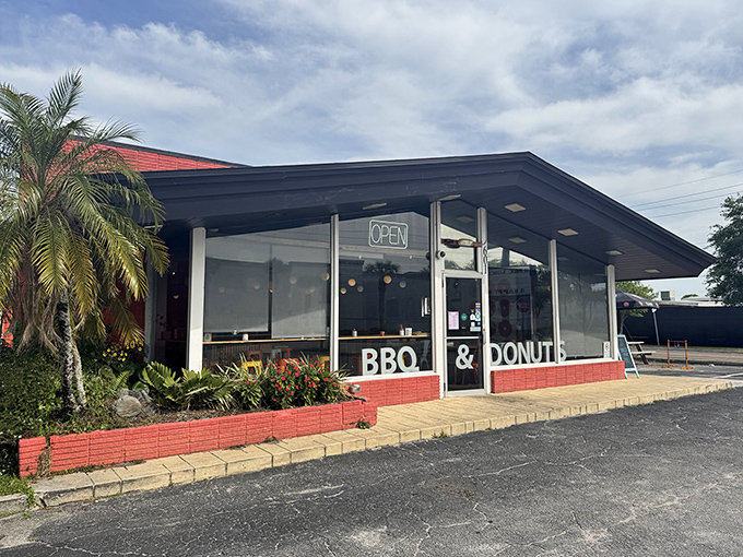 The unassuming exterior of Smoke & Donuts conceals culinary magic within—proof that great barbecue doesn't need fancy digs, just passion and smoke.