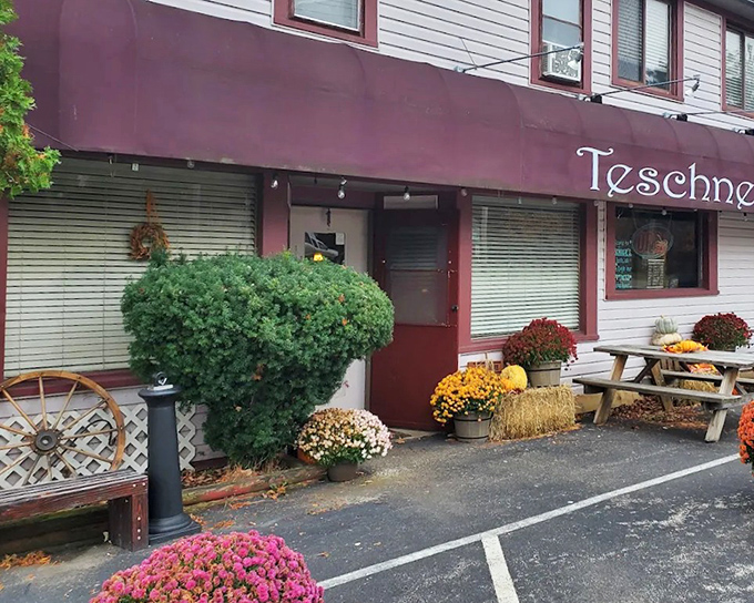 The burgundy awning and seasonal decorations of Teschner's Tavern welcome you like an old friend who's finally inviting you over for dinner.