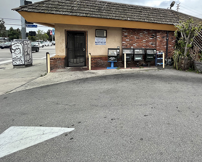 The unassuming exterior of Teddy's Café proves once again that culinary treasures often hide behind modest facades. No Instagram bait here—just breakfast paradise waiting inside.