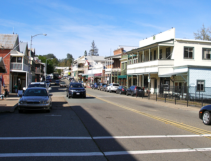 Main Street magic! Sutter Creek's historic downtown looks like a movie set, but these Gold Rush-era buildings are the real deal, housing modern treasures behind Victorian facades.