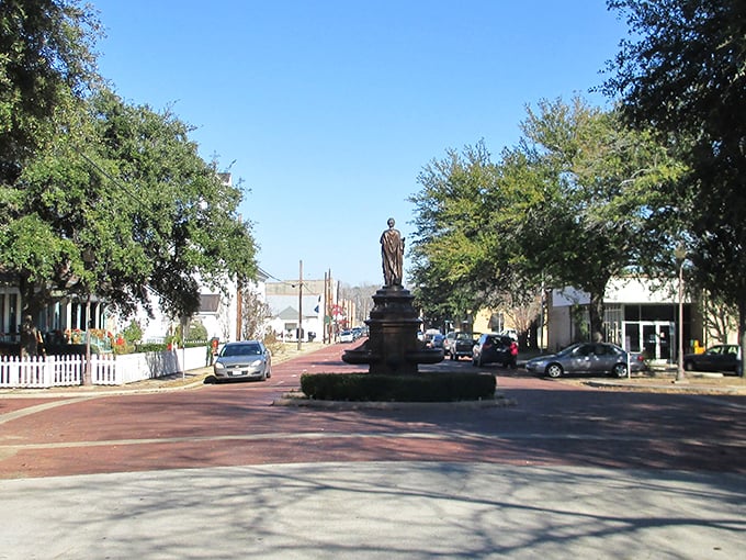 Jefferson's brick-paved streets aren't just picturesque – they're time machines disguised as roadways, forcing modern life to slow to a 19th-century pace.