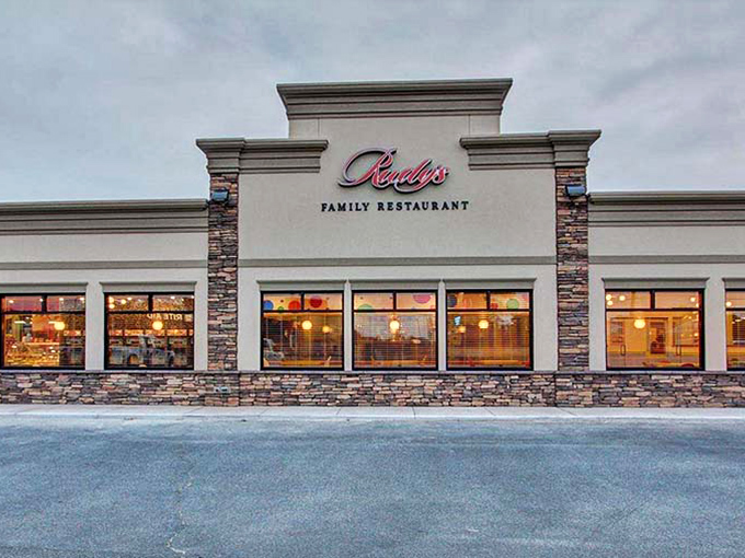 The exterior promises comfort food without pretense – exactly the kind of place where locals outnumber tourists ten to one.