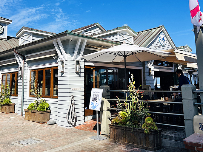 The iconic clock tower of Bluewater Avalon stands like a maritime sentinel, promising delicious treasures within. Time literally stops when seafood this good awaits.