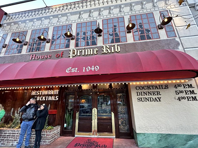 The iconic red awning beckons meat lovers like a carnivorous lighthouse on Van Ness Avenue. Resistance is futile—and why would you even try?