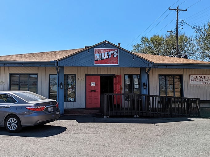 The unassuming exterior of Billy's on Burnet beckons with its red door – like a secret handshake that promises good times and better food inside.