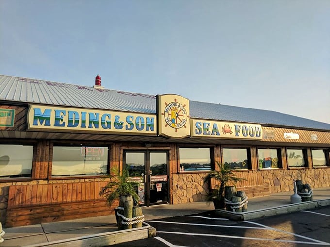 No fancy architectural flourishes here—just the promise of seafood that'll make you forget your table manners. The maritime equivalent of "come as you are."