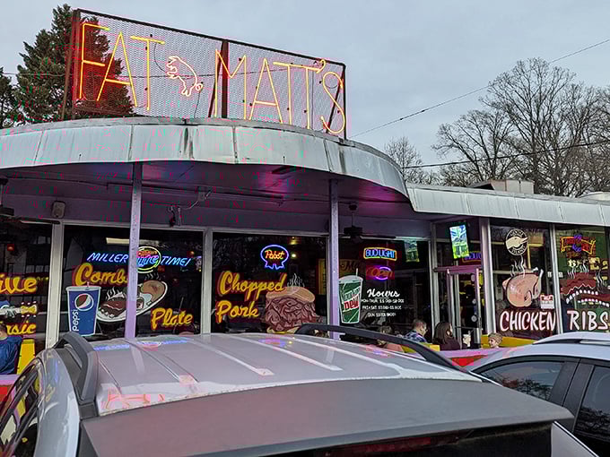 That neon glow isn't just advertising – it's a beacon calling all barbecue believers home for the night.