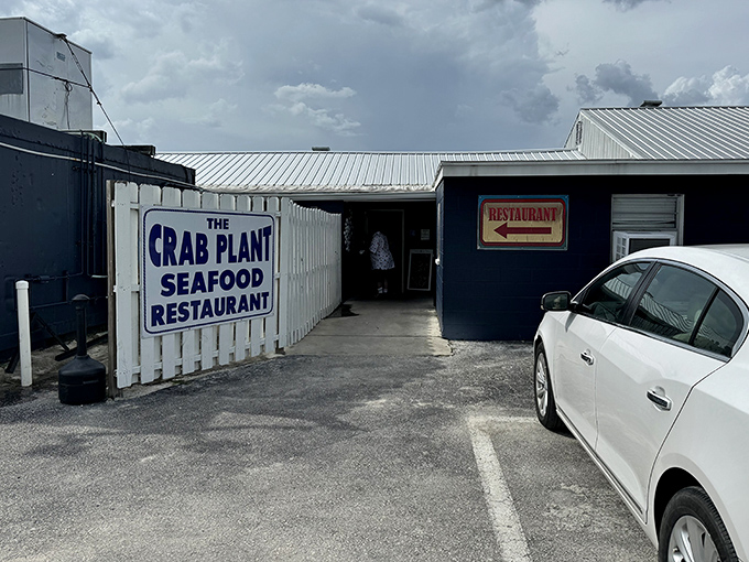 No fancy facades here—just the promise of seafood excellence hiding behind a humble white exterior. Florida's best-kept secret stands unassumingly in Crystal River.