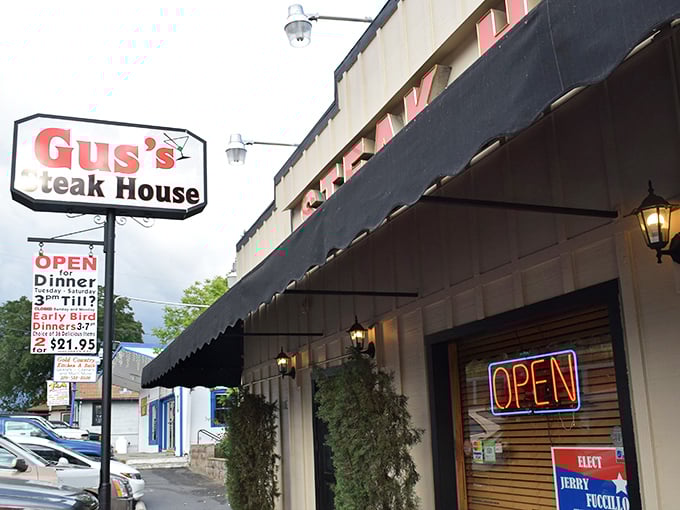The gold-and-red sign beckons like a lighthouse for hungry travelers on Sonora's main drag. Classic steakhouse vibes from the moment you pull up.