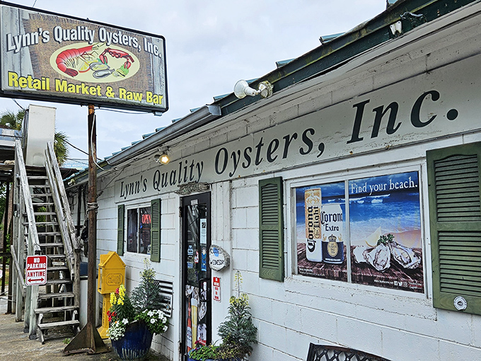 The unassuming exterior of Lynn's Quality Oysters hides culinary treasures within—proof that in Florida, the best seafood often comes in the most modest packages.