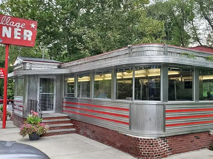 That iconic red sign against the Pennsylvania sky is like a beacon for hungry travelers. Classic Americana at its finest.